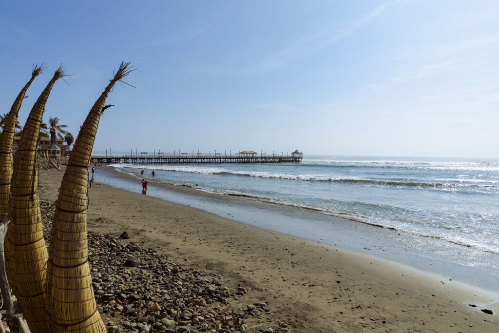 huanchaco - About Perú